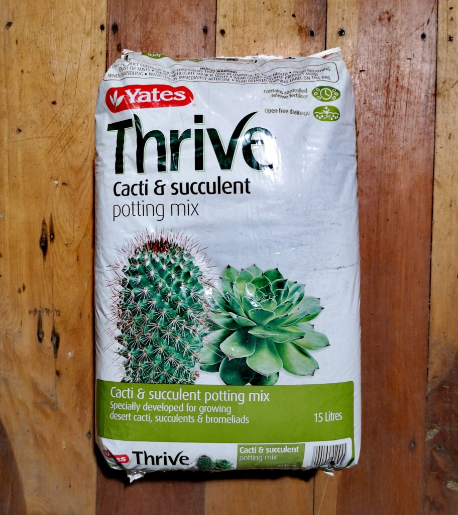 THRIVE CACTI & SUCCULENT MIX 15L - PlantMail by Garden Central